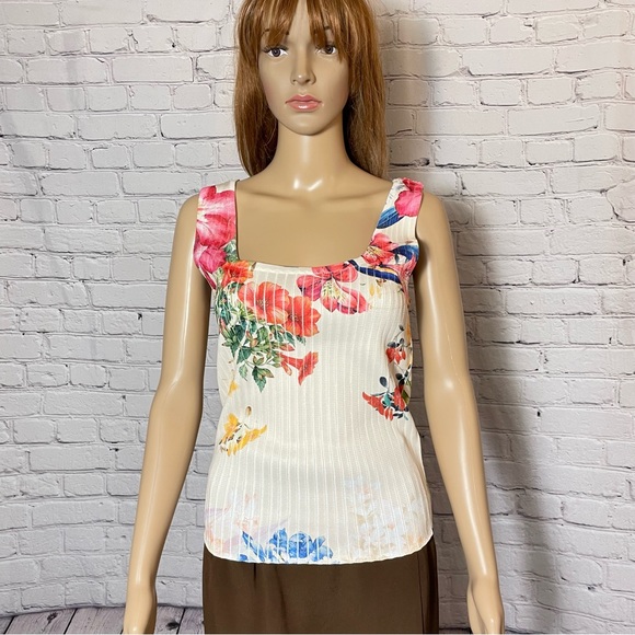 Guess by Marciano | Tops | Nwt New 3 Guess By Marciano Ginger Floral ...